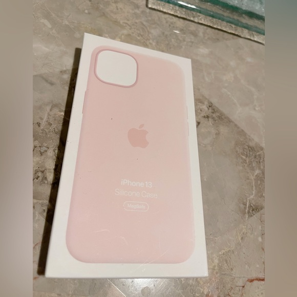 Apple | Cell Phones & Accessories | Apple Iphone 3 Pink Silicone Case ...